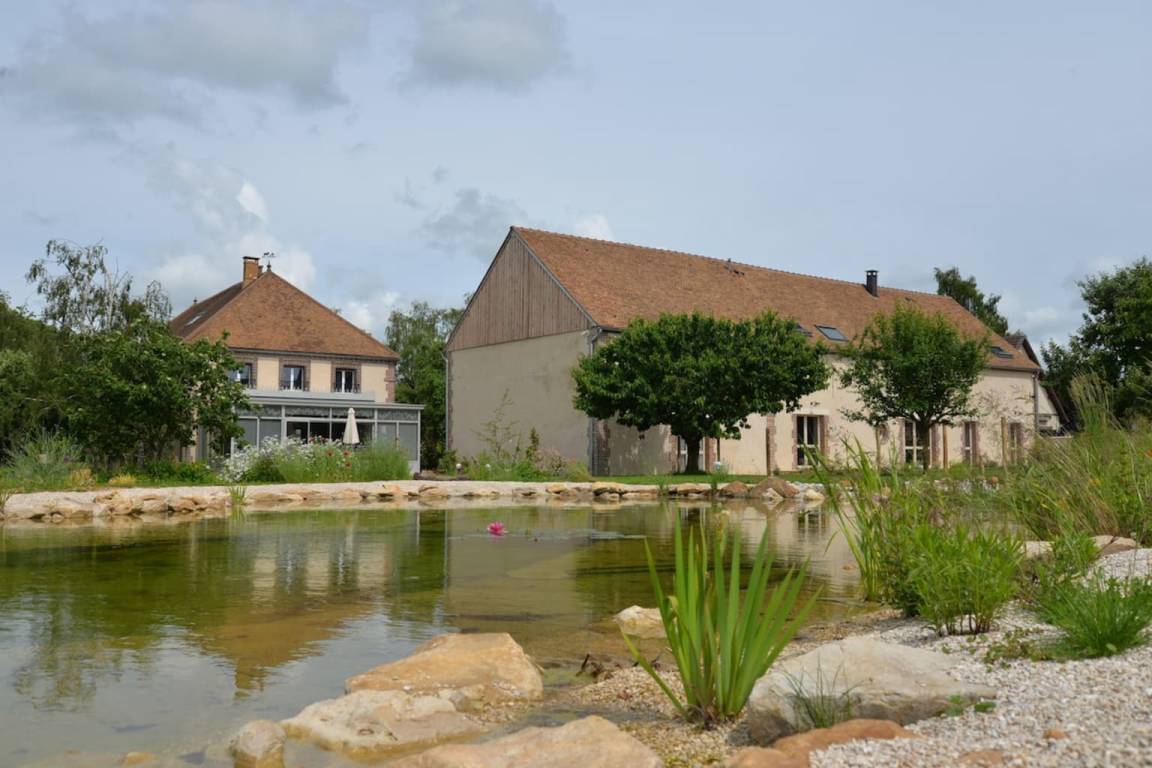 235 M² Gîte ∙ 5 Chambres ∙ 12 Personnes - Aube