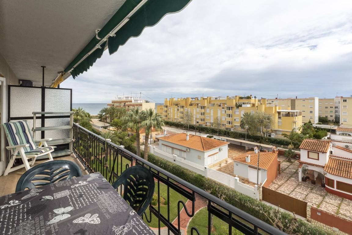 63 M² Huoneisto ∙ 2 Makuuhuonetta ∙ 4 Vierasta - Jávea