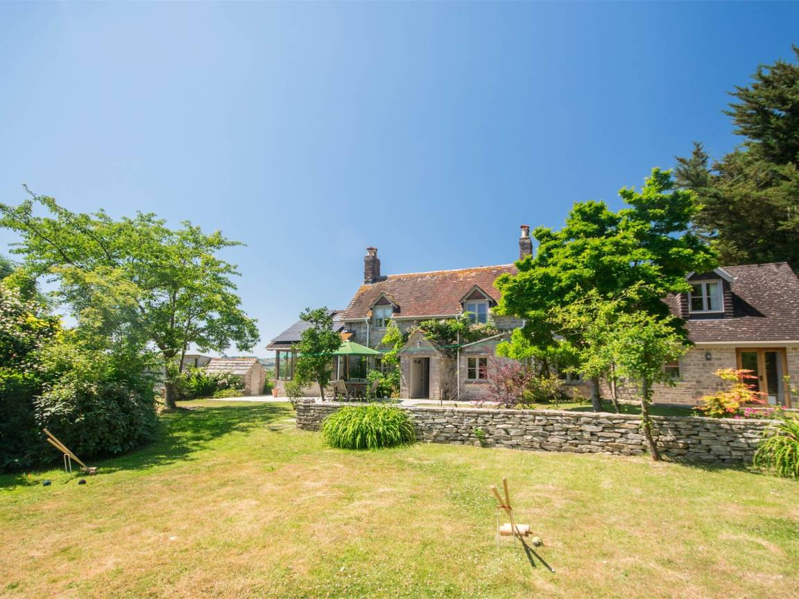Cottage ∙ 5 Bedrooms ∙ 10 Guests - Swanage