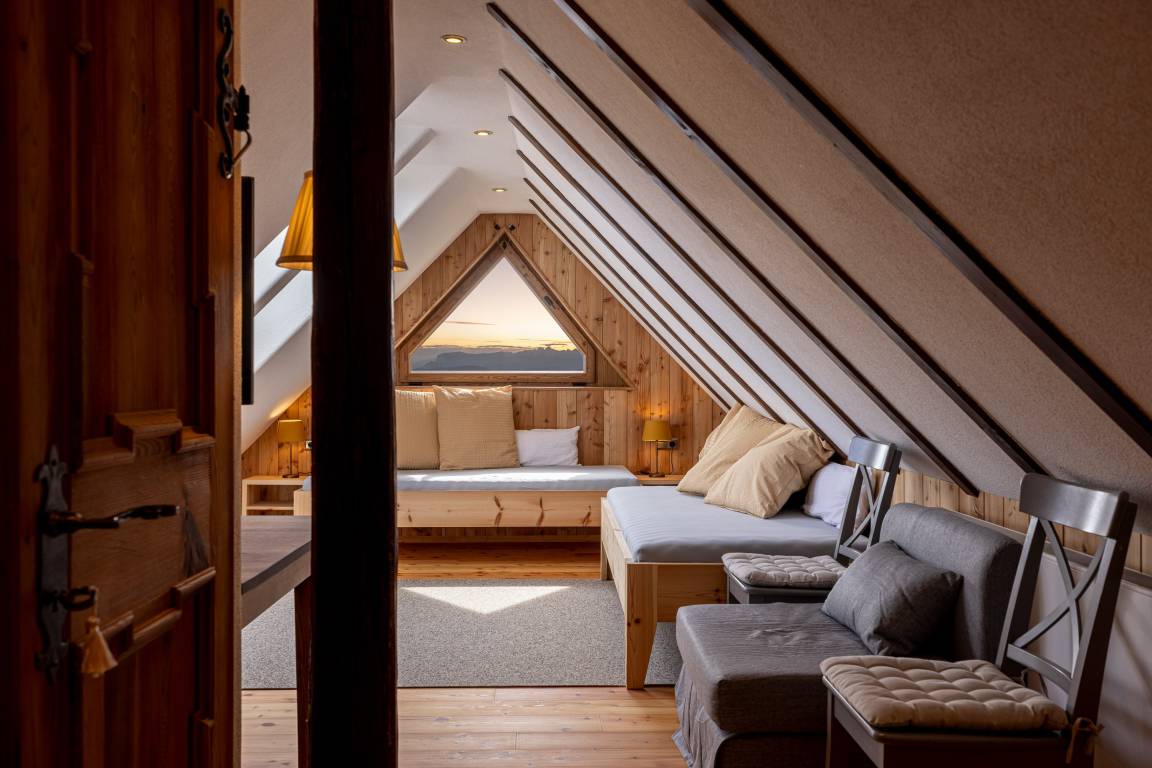 100 M² Chalet ∙ 2 Bedrooms ∙ 4 Guests - Bolzano