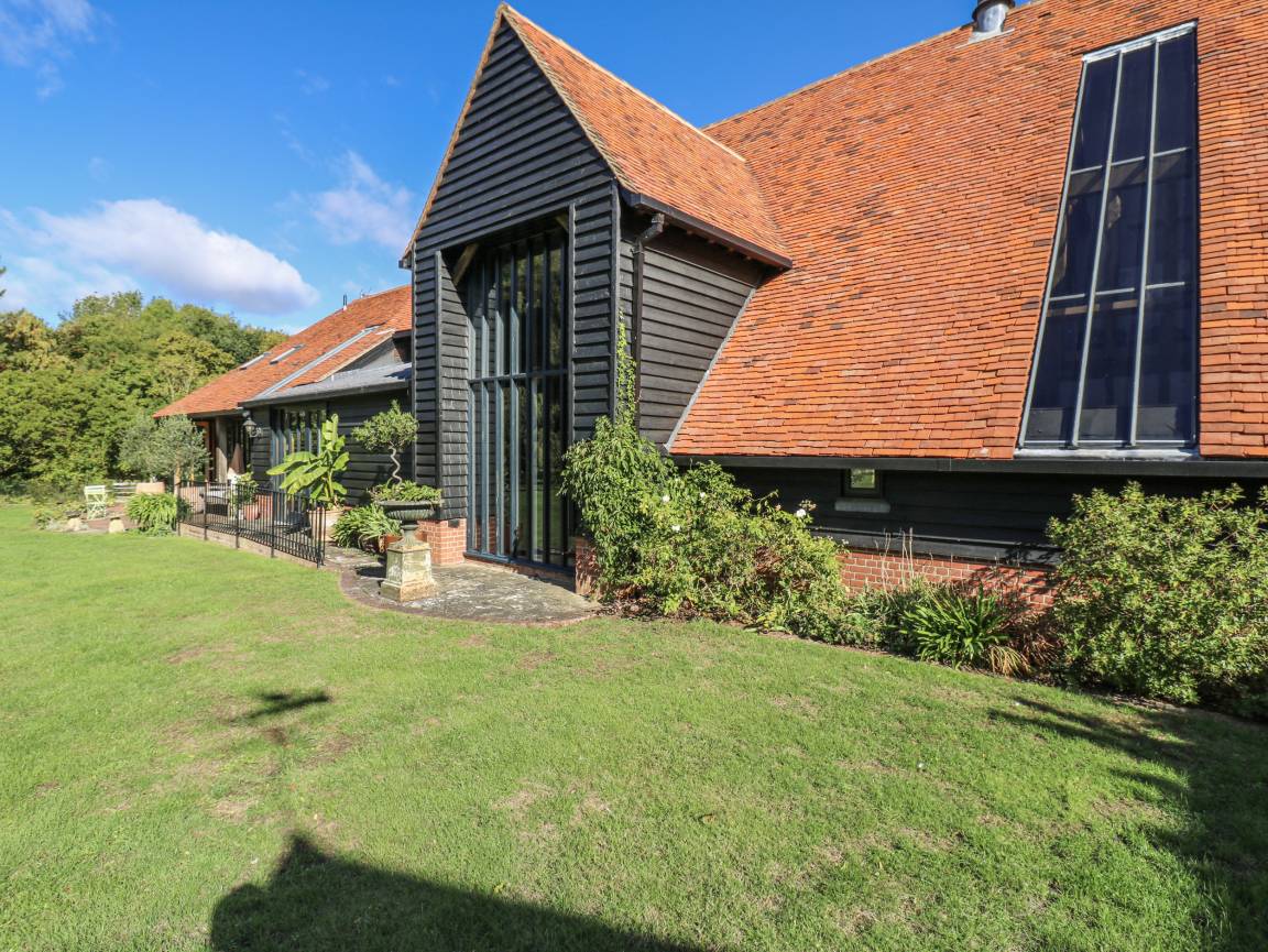 Cottage ∙ 4 Bedrooms ∙ 8 Guests - Maldon