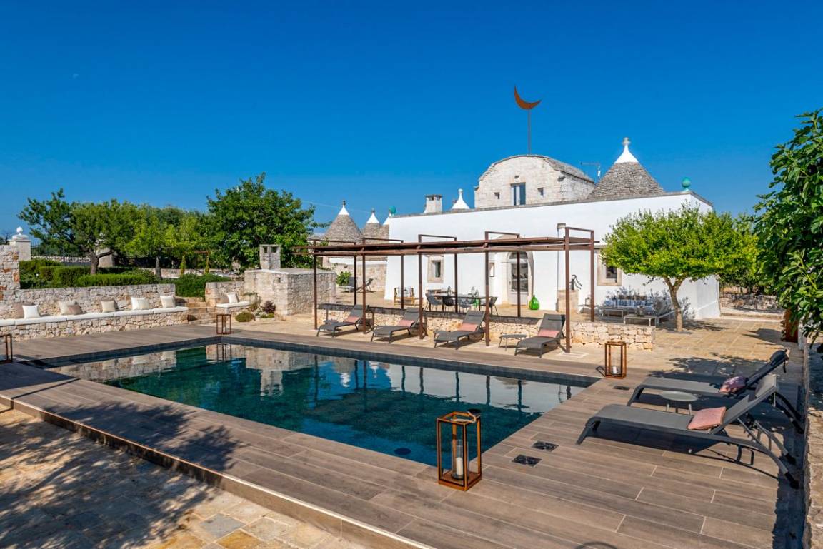 Villa ∙ 5 Bedrooms ∙ 10 Guests - Alberobello
