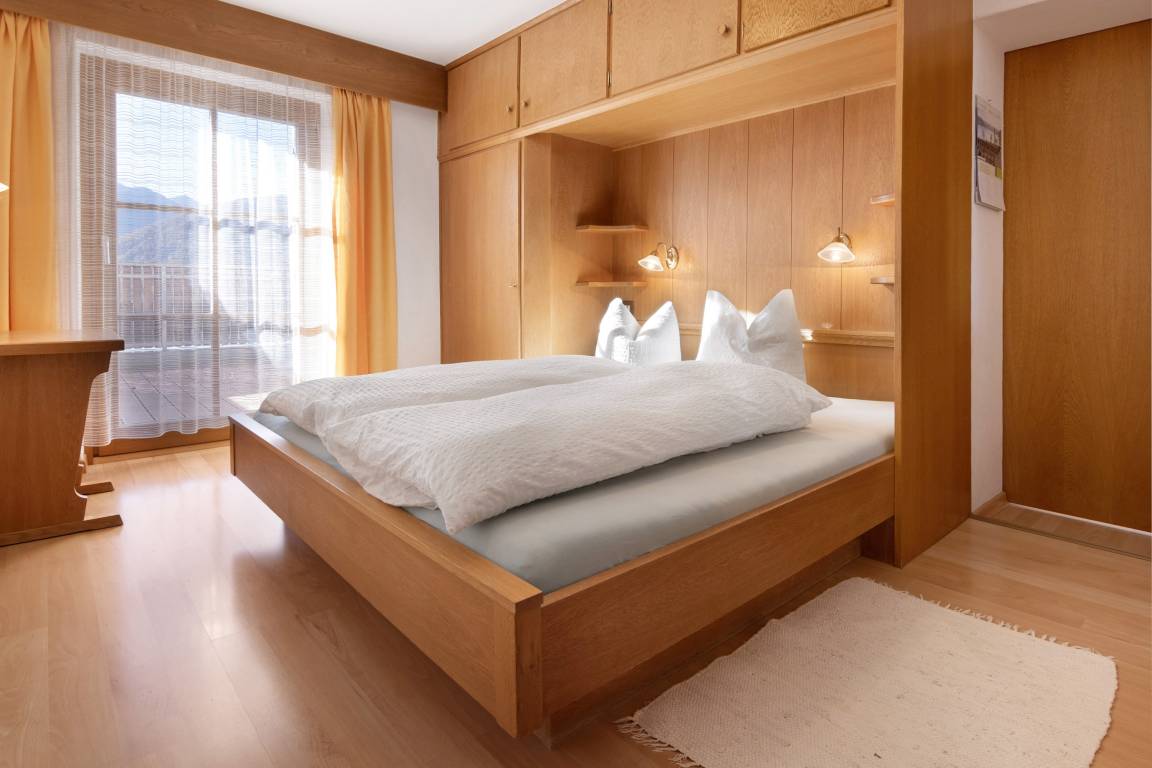 45 M² Ferienwohnung ∙ 1 Schlafzimmer ∙ 4 Gäste - Burgeis