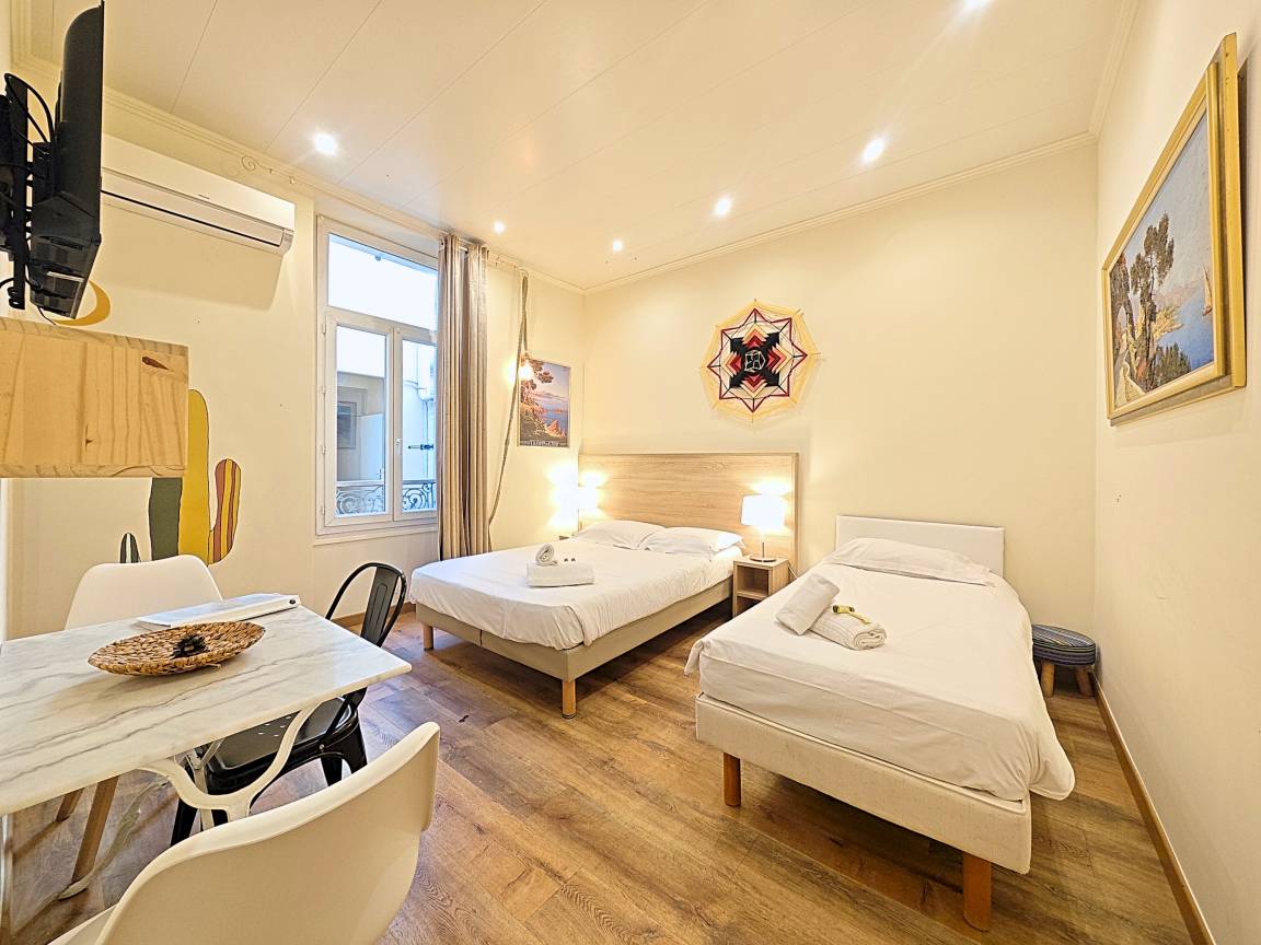 20 M² Appartement ∙ 3 Personnes - ibis budget Cannes Centre Ville