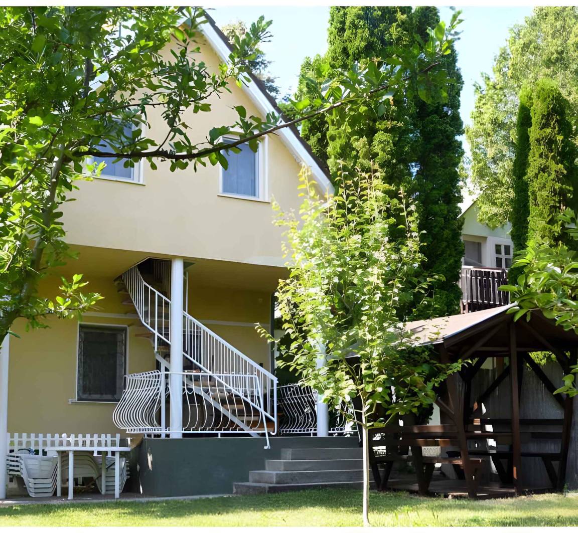 50 M² Maison De Vacances ∙ 3 Chambres ∙ 6 Personnes - Siófok