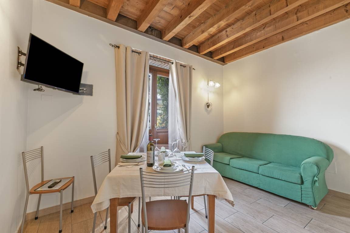 45 M² Ferienwohnung ∙ 2 Schlafzimmer ∙ 4 Gäste - Moniga del Garda