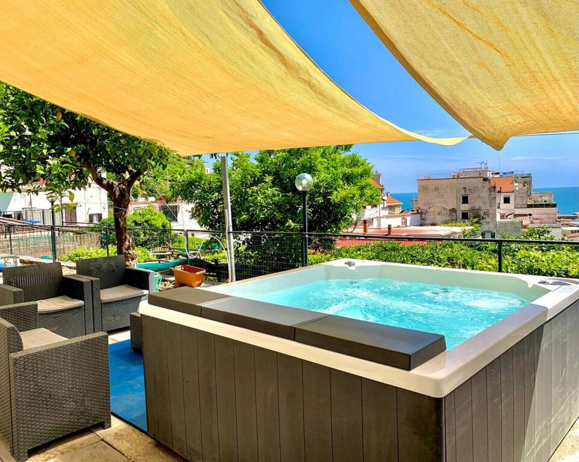 45 M² Villa ∙ 2 Bedrooms ∙ 4 Guests - Amalfi