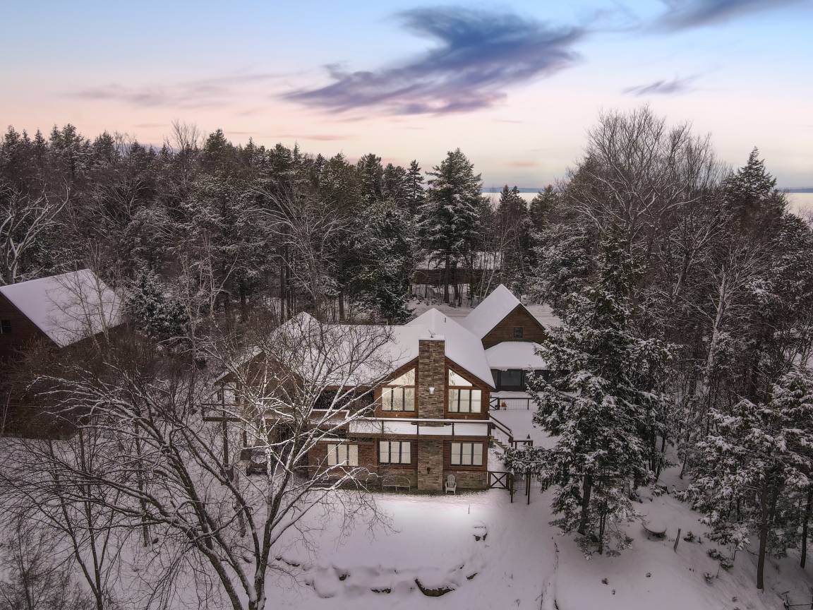 House ∙ 5 Bedrooms ∙ 8 Guests - Lily Bay State Park, Beaver Cove