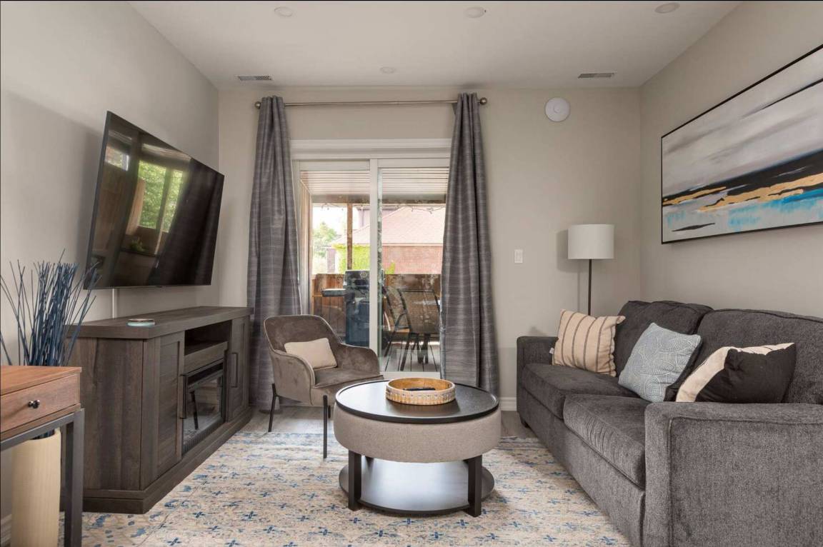 88 M² Aparthotel ∙ 3 Bedrooms ∙ 8 Guests - Mississauga