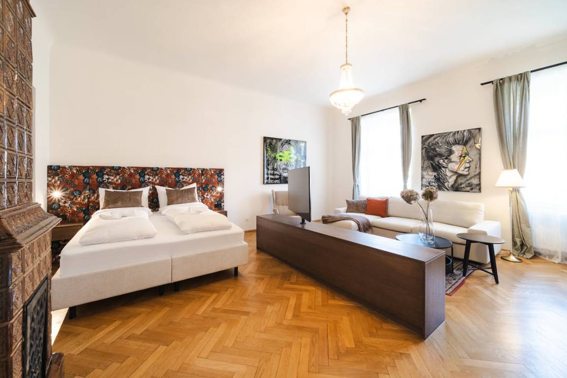 82 M² Apartment ∙ 2 Bedrooms ∙ 4 Guests - Graz