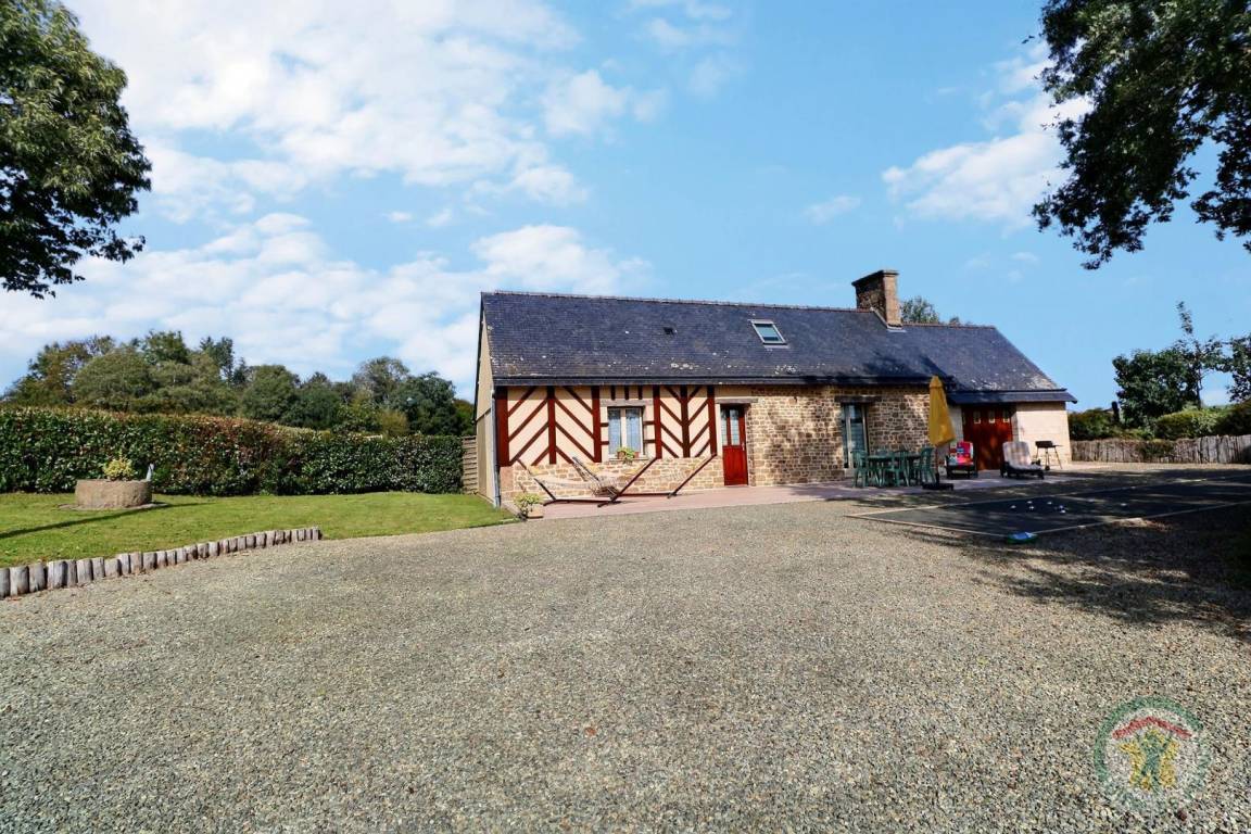 100 M² Gîte ∙ 3 Chambres ∙ 6 Personnes - Fougères