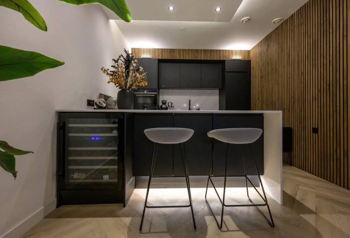 91 M² Apartment ∙ 2 Bedrooms ∙ 2 Guests - Rotterdam