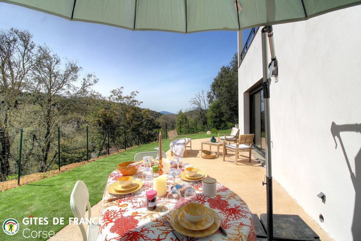 90 M² Gîte ∙ 2 Schlafzimmer ∙ 4 Gäste - Korsika