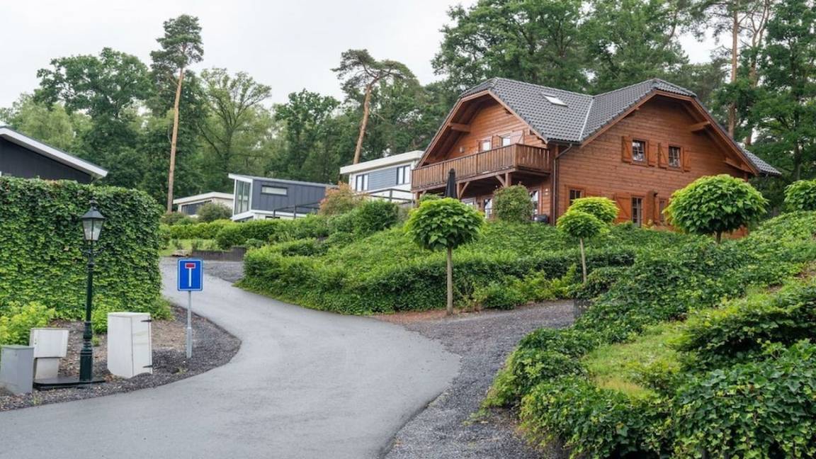 190 M² Maison De Vacances ∙ 6 Chambres ∙ 12 Personnes - Geilenkirchen
