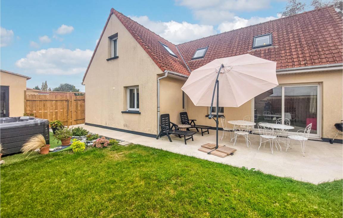 120 M² Maison De Vacances ∙ 3 Chambres ∙ 6 Personnes - Carly