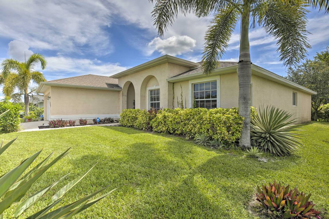 168 M² House ∙ 2 Bedrooms ∙ 4 Guests - Cape Coral, FL