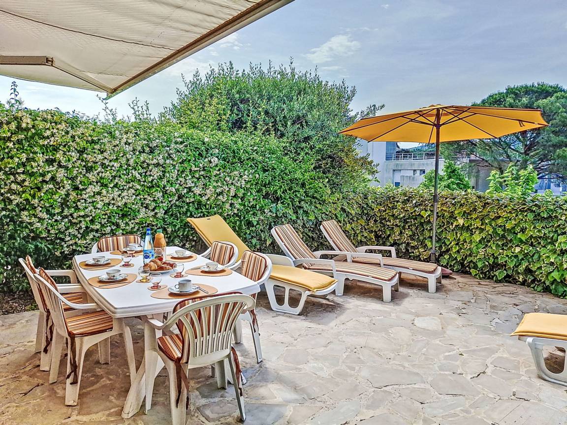 65 M² Huis ∙ 1 Slaapkamer ∙ 6 Gasten - Saint-Tropez