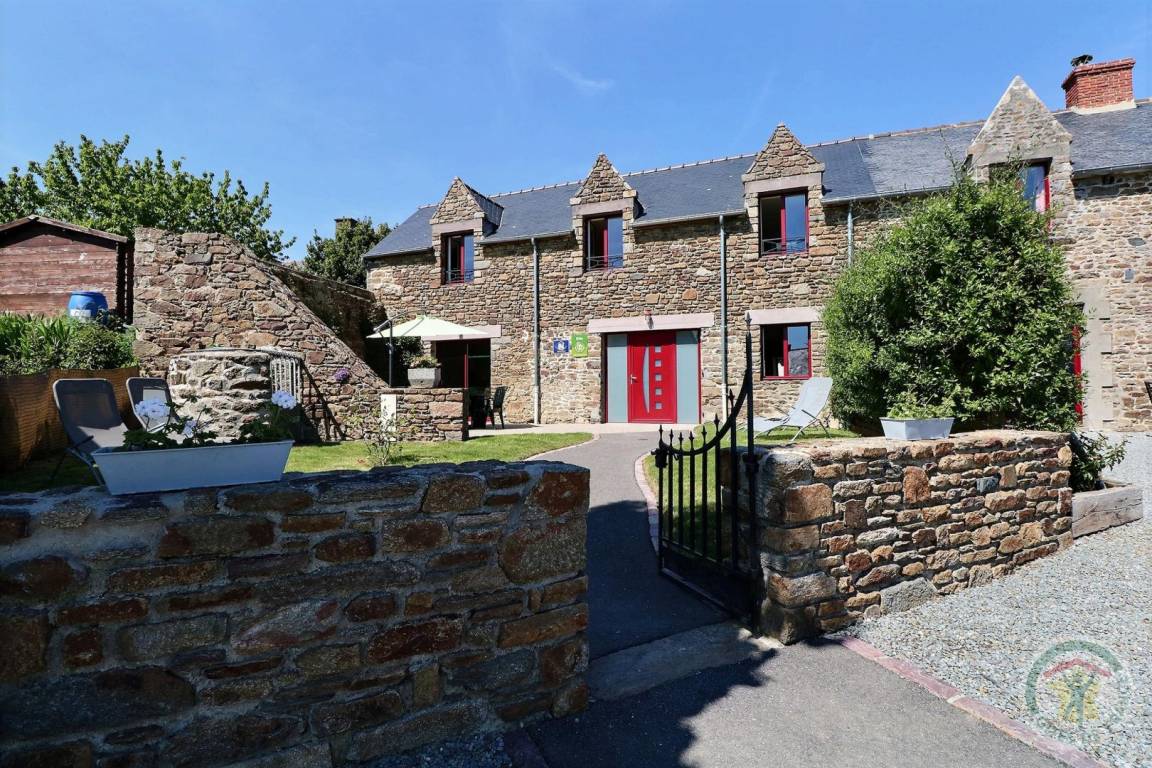 166 M² Gîte ∙ 4 Chambres ∙ 8 Personnes - Miniac-Morvan