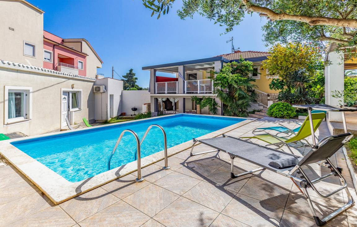 160 M² Maison De Vacances ∙ 4 Chambres ∙ 10 Personnes - Premantura