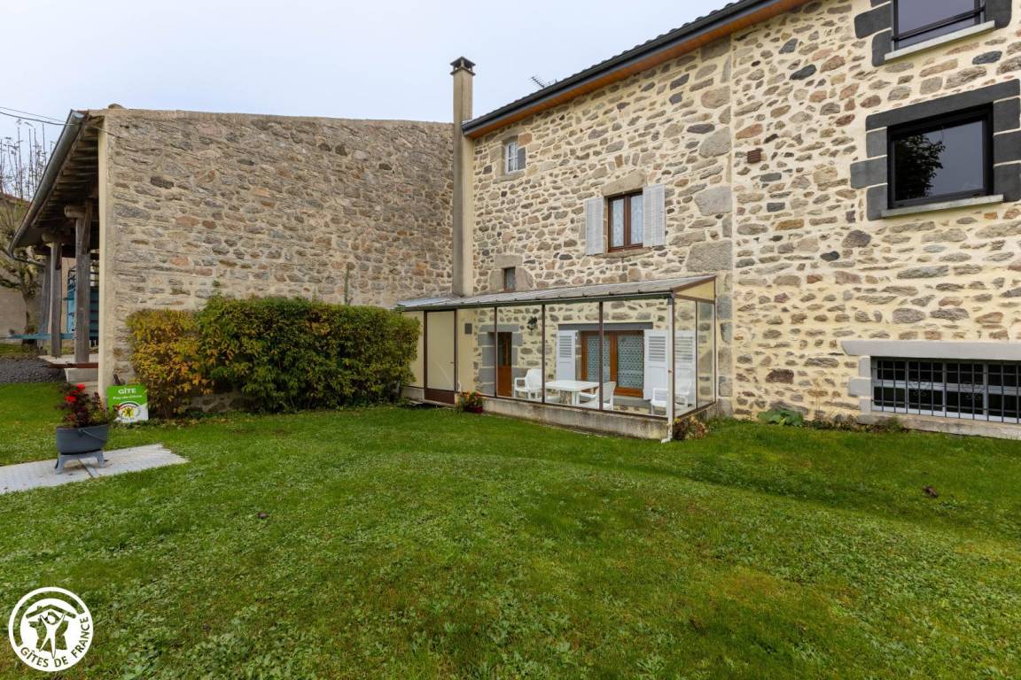 83 M² Gîte ∙ 3 Chambres ∙ 4 Personnes - Saint-Nectaire