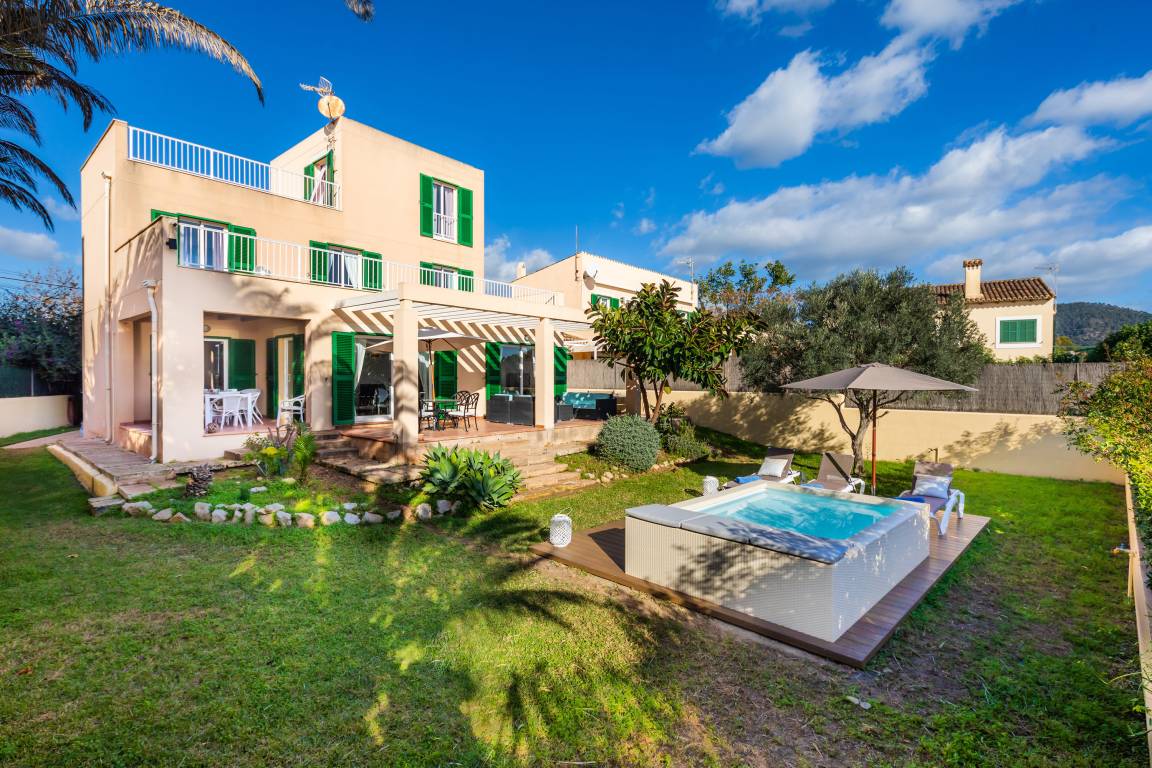 383 M² Maison De Campagne ∙ 4 Chambres ∙ 8 Personnes - Cala Bona