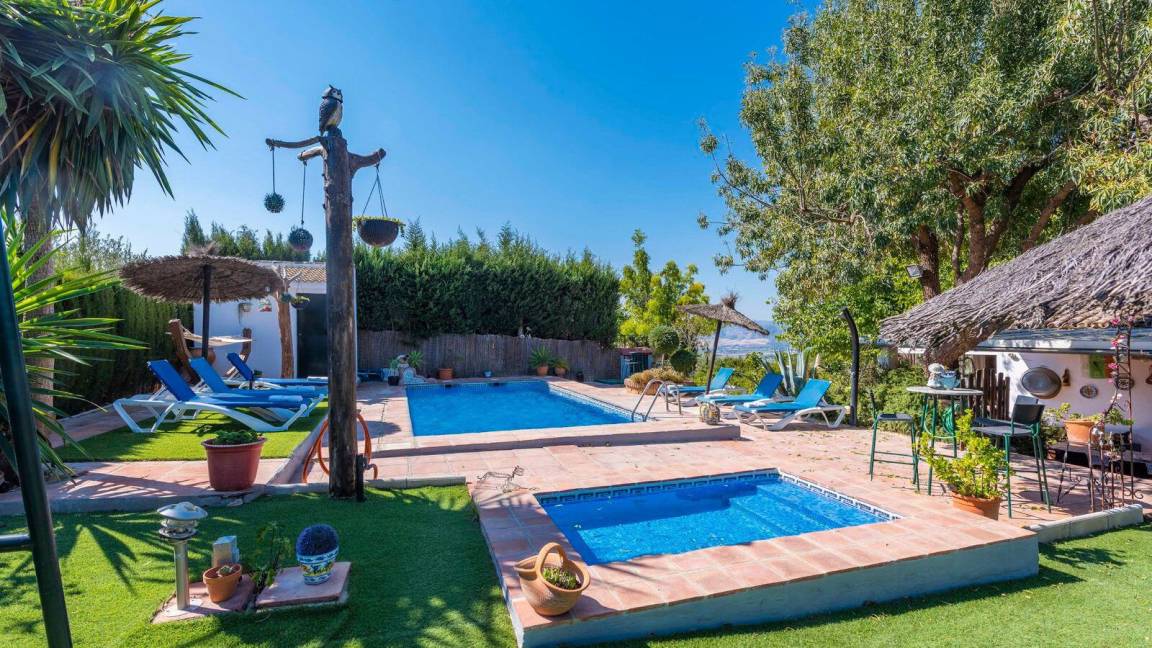 100 M² Casa ∙ 3 Habitaciones ∙ 8 Huéspedes - Setenil de las Bodegas