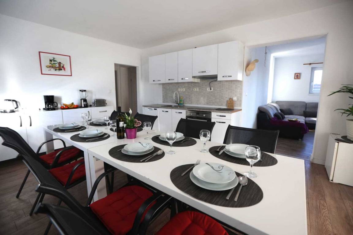 Ferienhaus ∙ 4 Schlafzimmer ∙ 10 Gäste - Šibenik