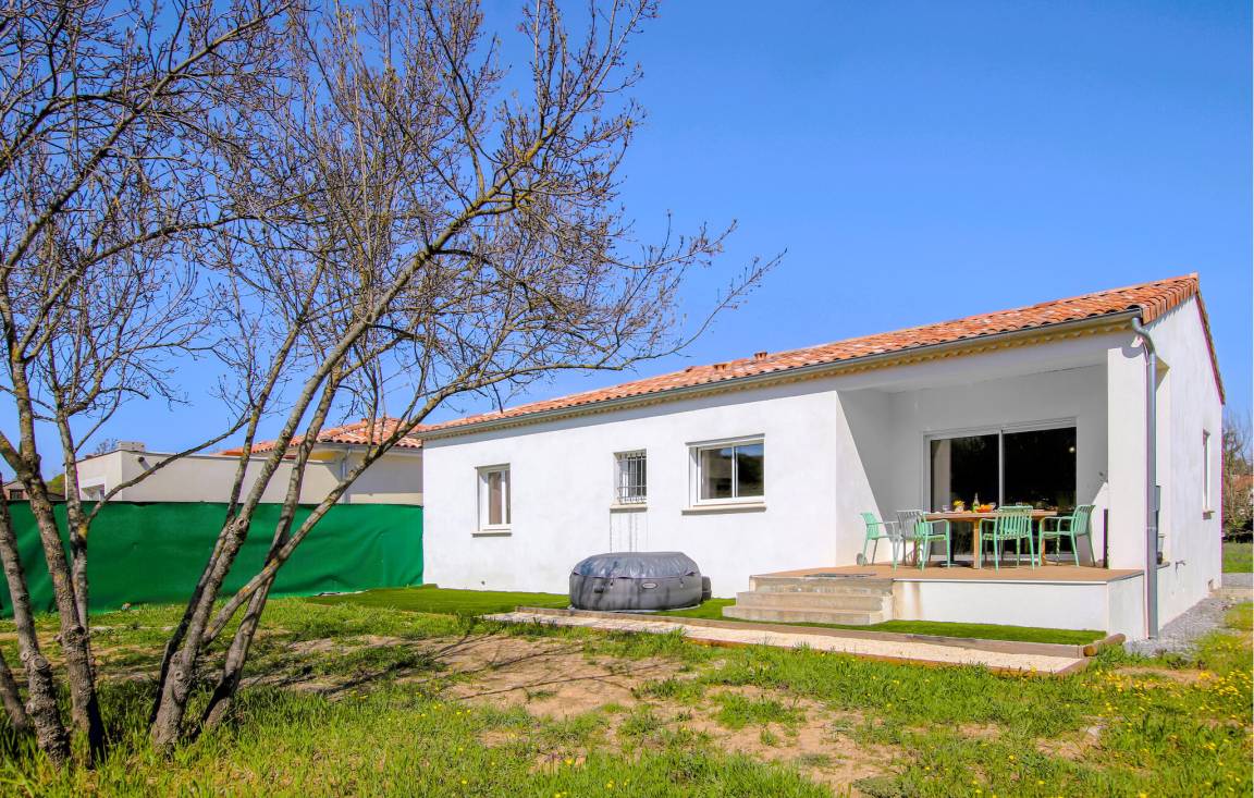90 M² Maison De Vacances ∙ 3 Chambres ∙ 6 Personnes - Aubenas