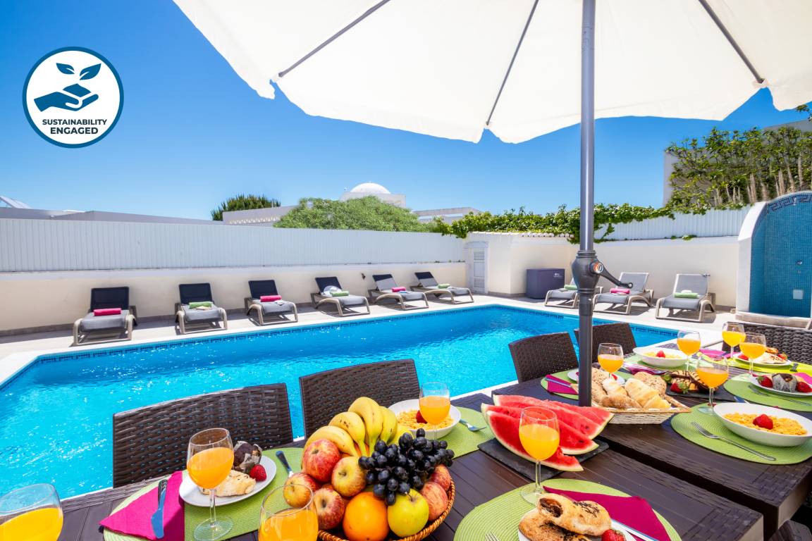 200 M² Villa ∙ 4 Bedrooms ∙ 12 Guests - Albufeira