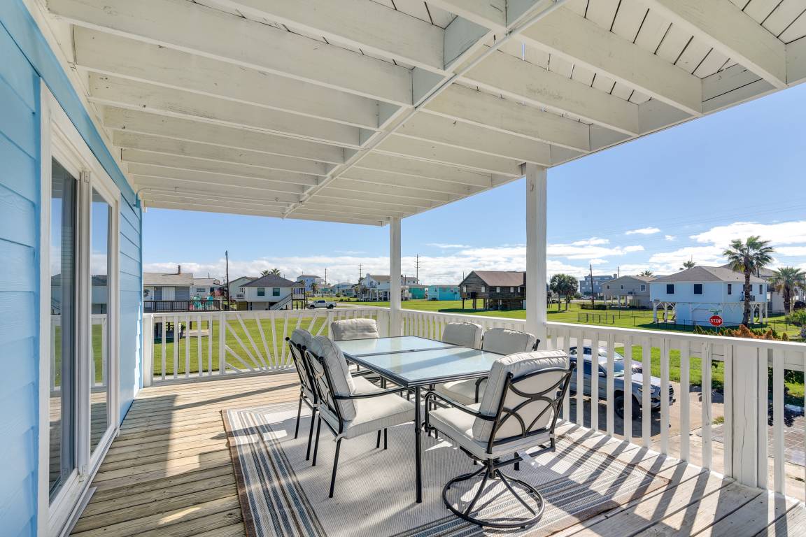 167 M² House ∙ 3 Bedrooms ∙ 11 Guests - Galveston, TX