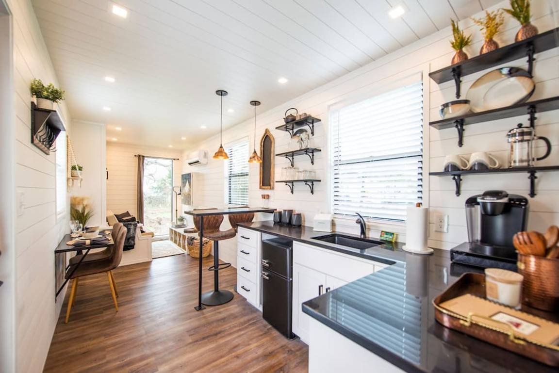 House ∙ 1 Bedroom ∙ 4 Guests - Waco, TX