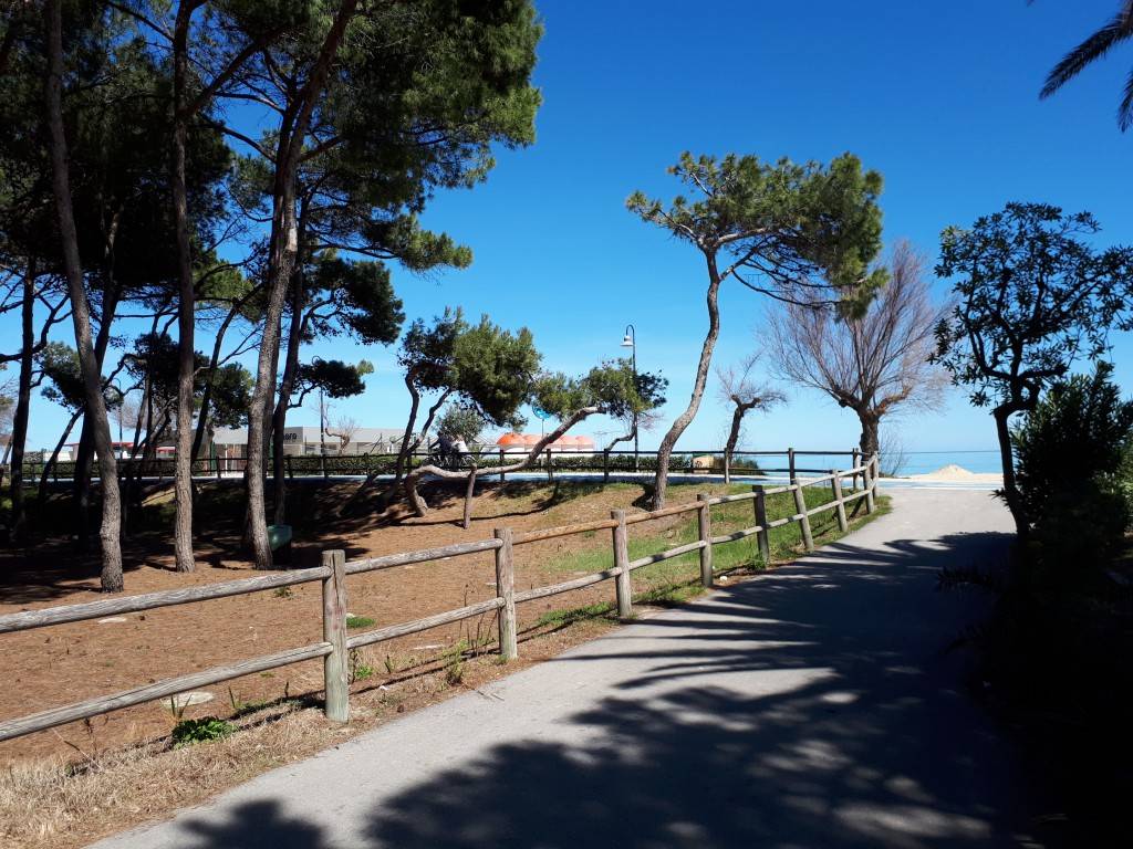 100 M² Appartement ∙ 3 Chambres ∙ 8 Personnes - Alba Adriatica