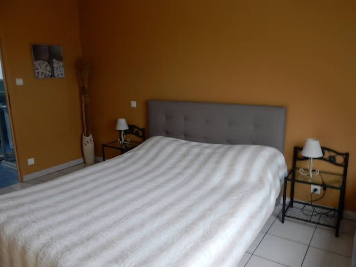 15 M² Chambre D'hôtes ∙ 1 Chambre ∙ 3 Personnes - Pontorson