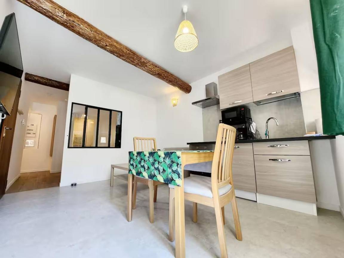 28 M² Apartment ∙ 1 Bedroom ∙ 2 Guests - Antibes