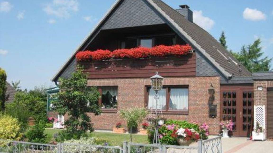 72 M² Apartment ∙ 2 Bedrooms ∙ 3 Guests - Kiel