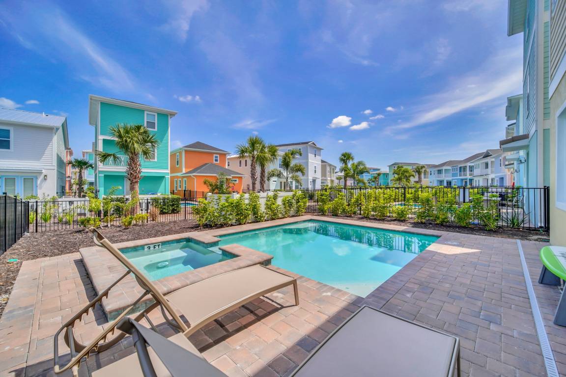 Cottage ∙ 3 Bedrooms ∙ 8 Guests - Florida