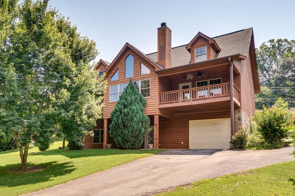 306 M² House ∙ 4 Bedrooms ∙ 8 Guests - Hiawassee, GA