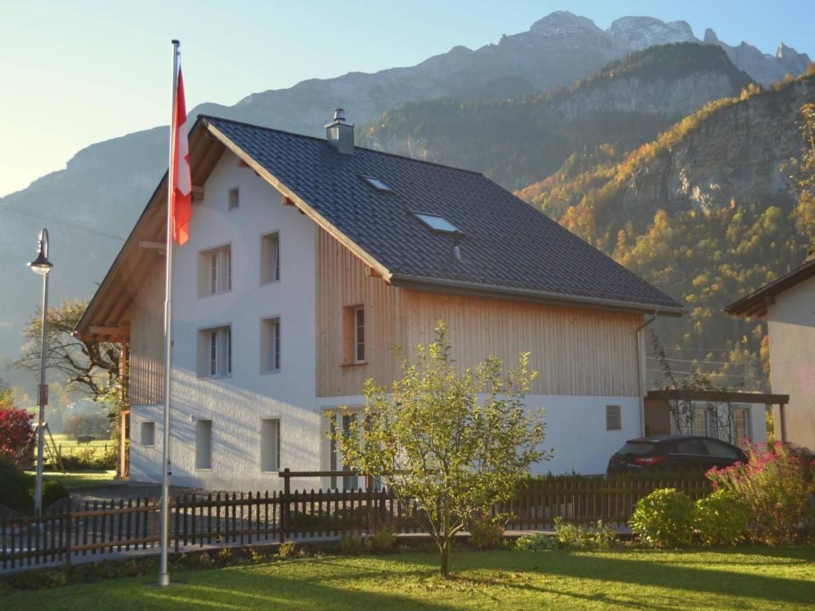 74 M² Apartment ∙ 2 Bedrooms ∙ 4 Guests - Meiringen