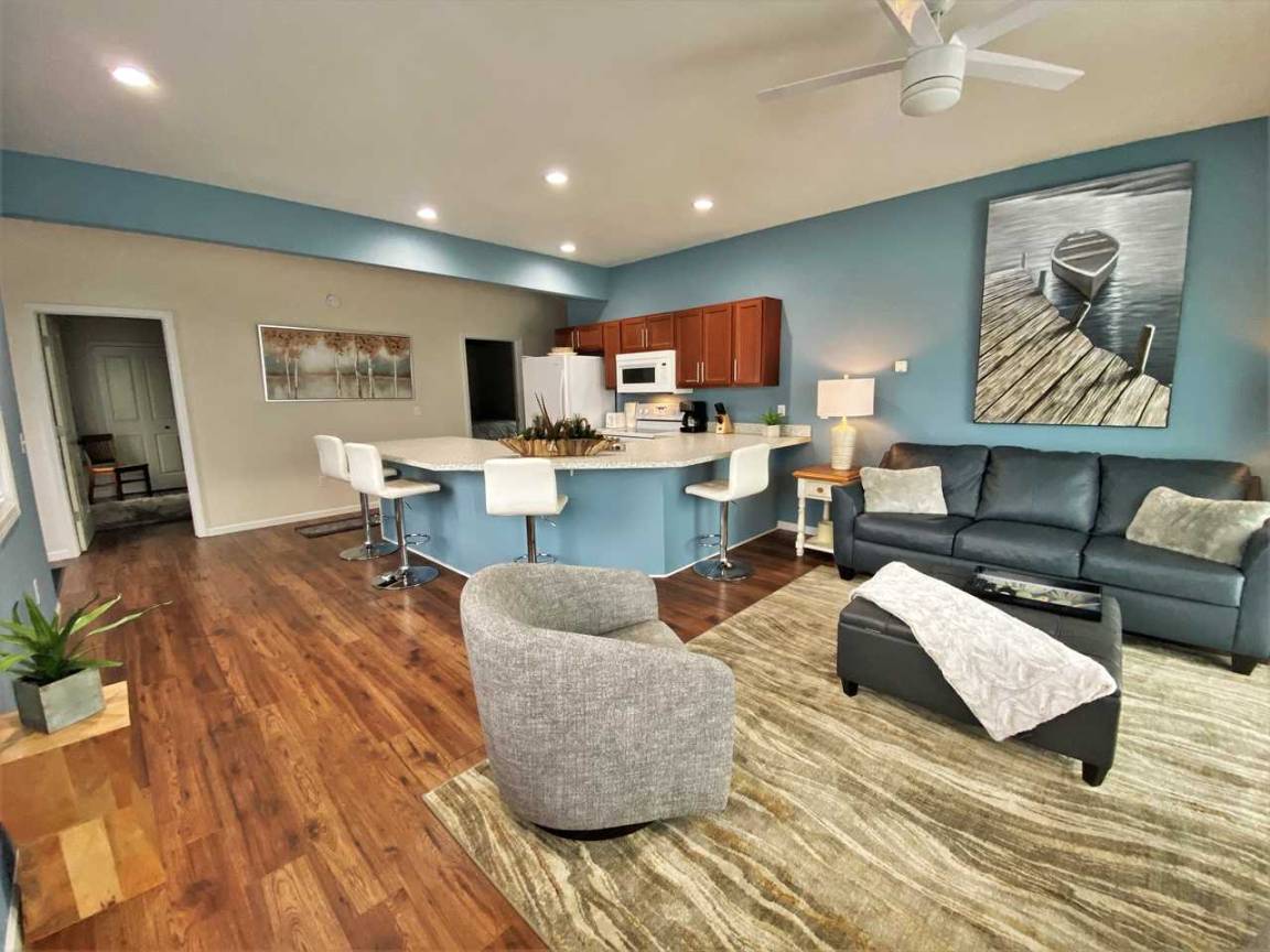 93 M² Apartamento ∙ 2 Habitaciones ∙ 4 Huéspedes - St. Ignace, MI