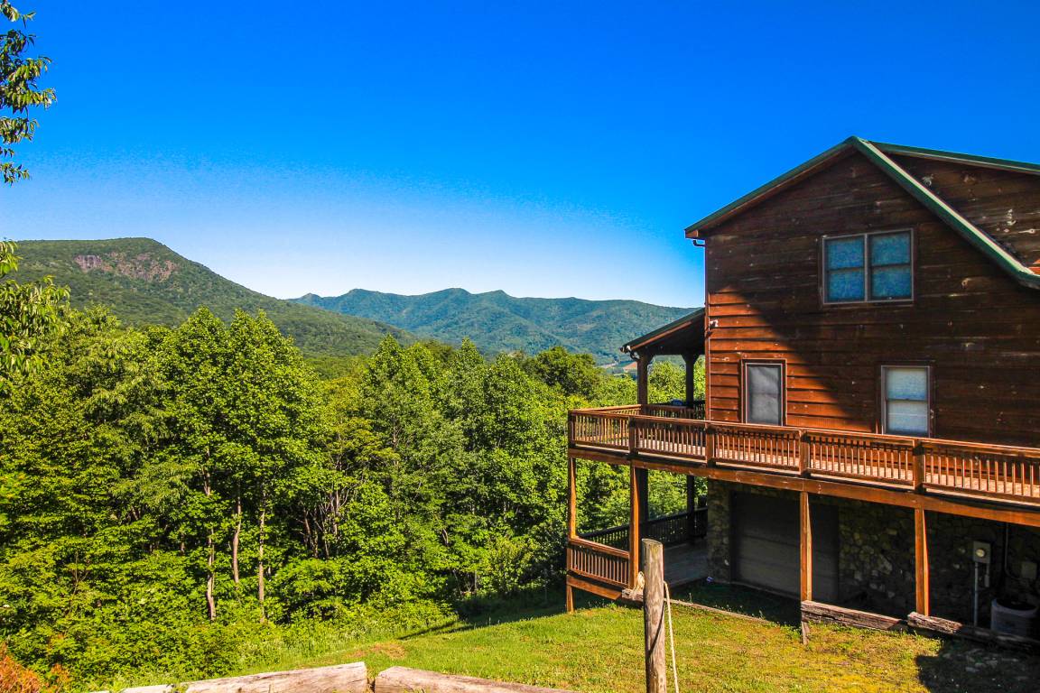 198 M² House ∙ 4 Bedrooms ∙ 12 Guests - West Jefferson, NC