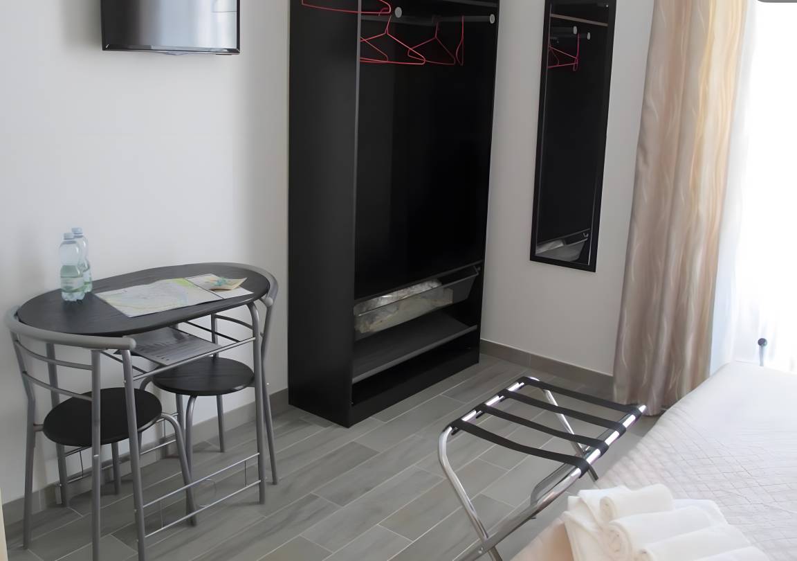 20 M² Locanda ∙ 1 Camera Da Letto ∙ 2 Ospiti - Verona