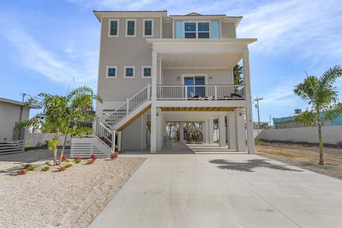 198 M² Ferienhaus ∙ 4 Schlafzimmer ∙ 11 Gäste - Fort Myers Beach, FL