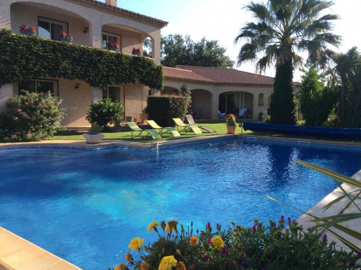 78 M² Gîte ∙ 2 Bedrooms ∙ 4 Guests - Perpignan