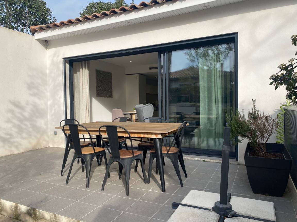 77 M² Huis ∙ 2 Slaapkamers ∙ 4 Gasten - Balaruc-les-Bains