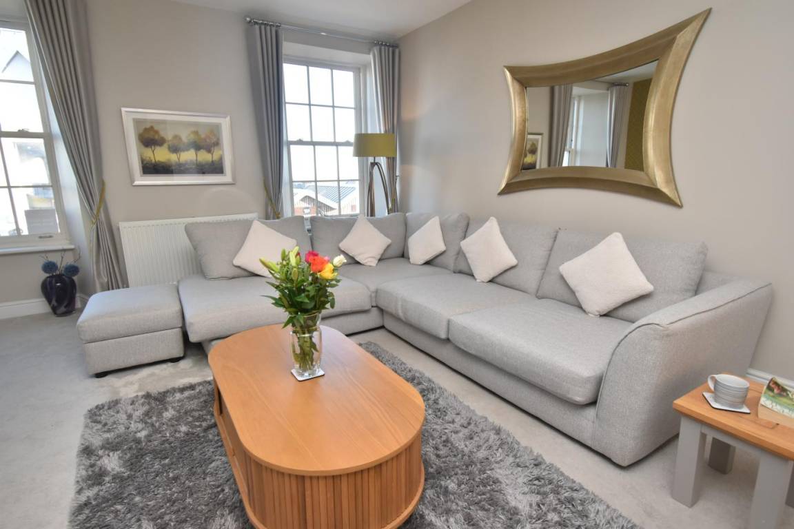 Apartment ∙ 2 Bedrooms ∙ 4 Guests - Tenby