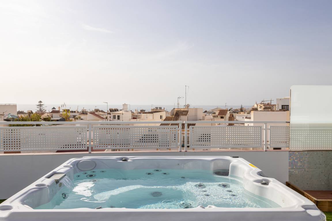 190 M² Appartamento Vacanza ∙ 3 Camere Da Letto ∙ 6 Ospiti - Nerja