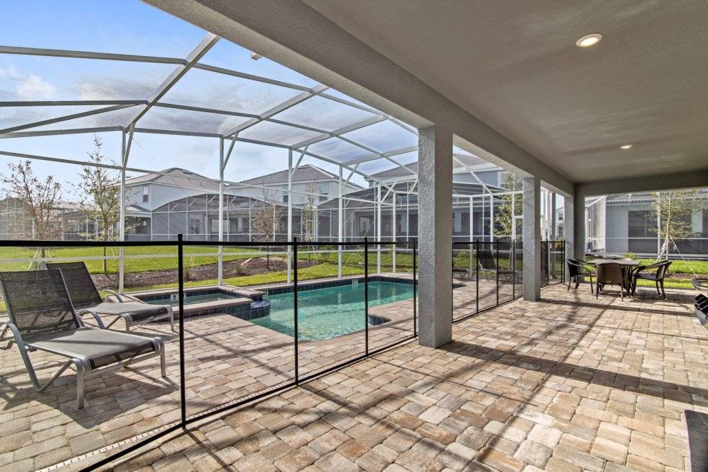 363 M² House ∙ 8 Bedrooms ∙ 16 Guests - Orlando, FL