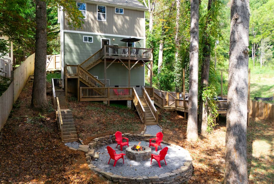 House ∙ 3 Bedrooms ∙ 6 Guests - Swannanoa, NC