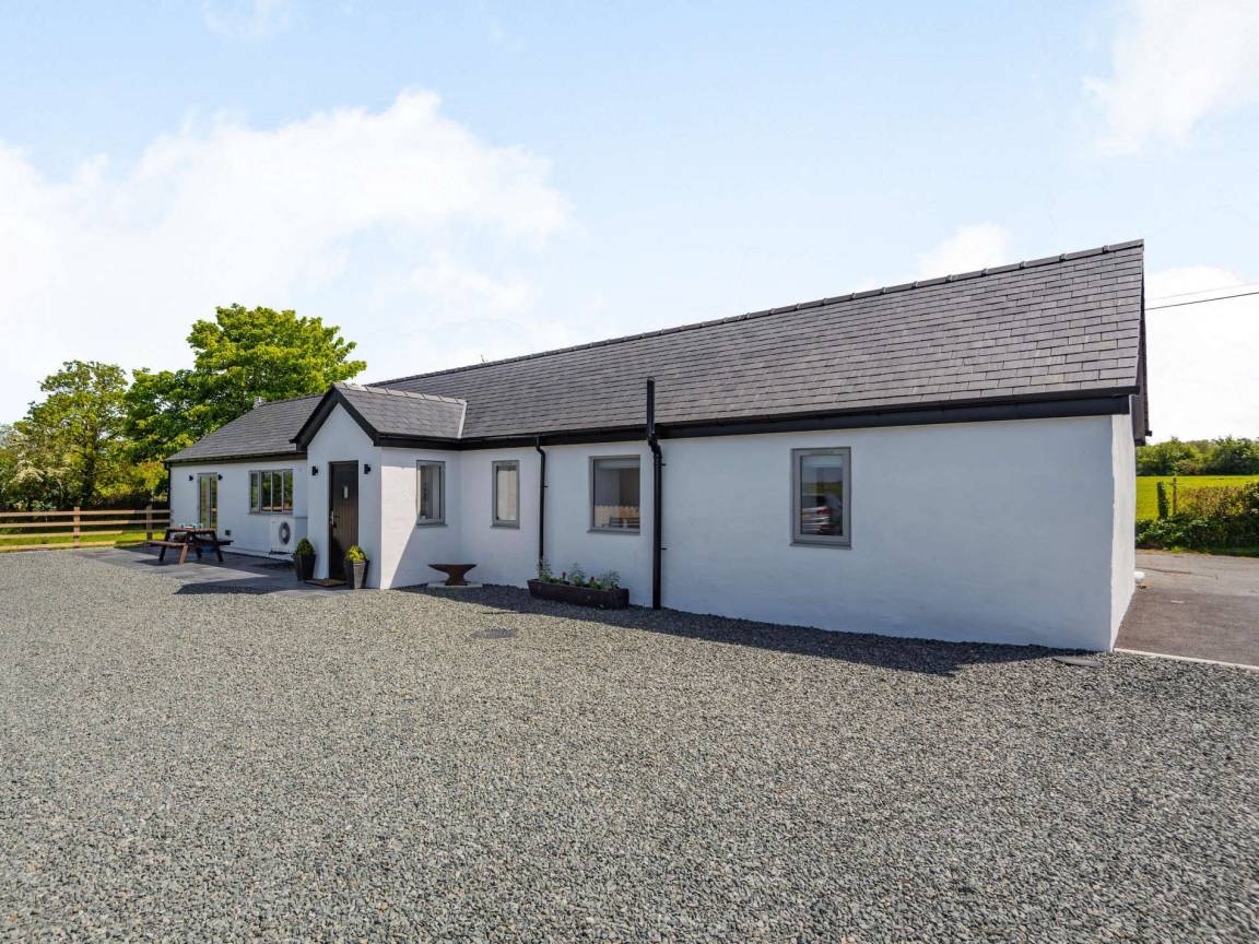 Cottage ∙ 2 Bedrooms ∙ 4 Guests - Caernarfon Castle