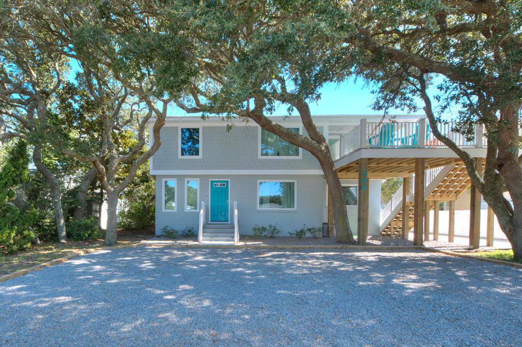 House ∙ 7 Bedrooms ∙ 14 Guests - Southport, NC